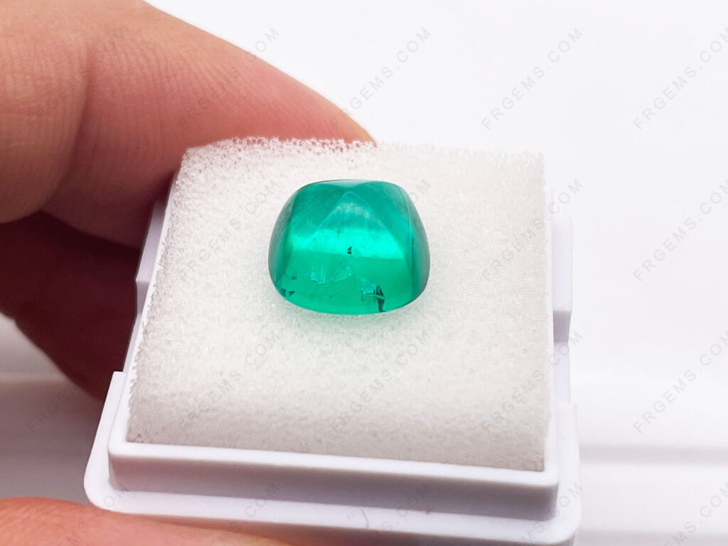 Sugar loaf Cabochon Lab Grown Emerald Colombia Green Color 10x10mm ...