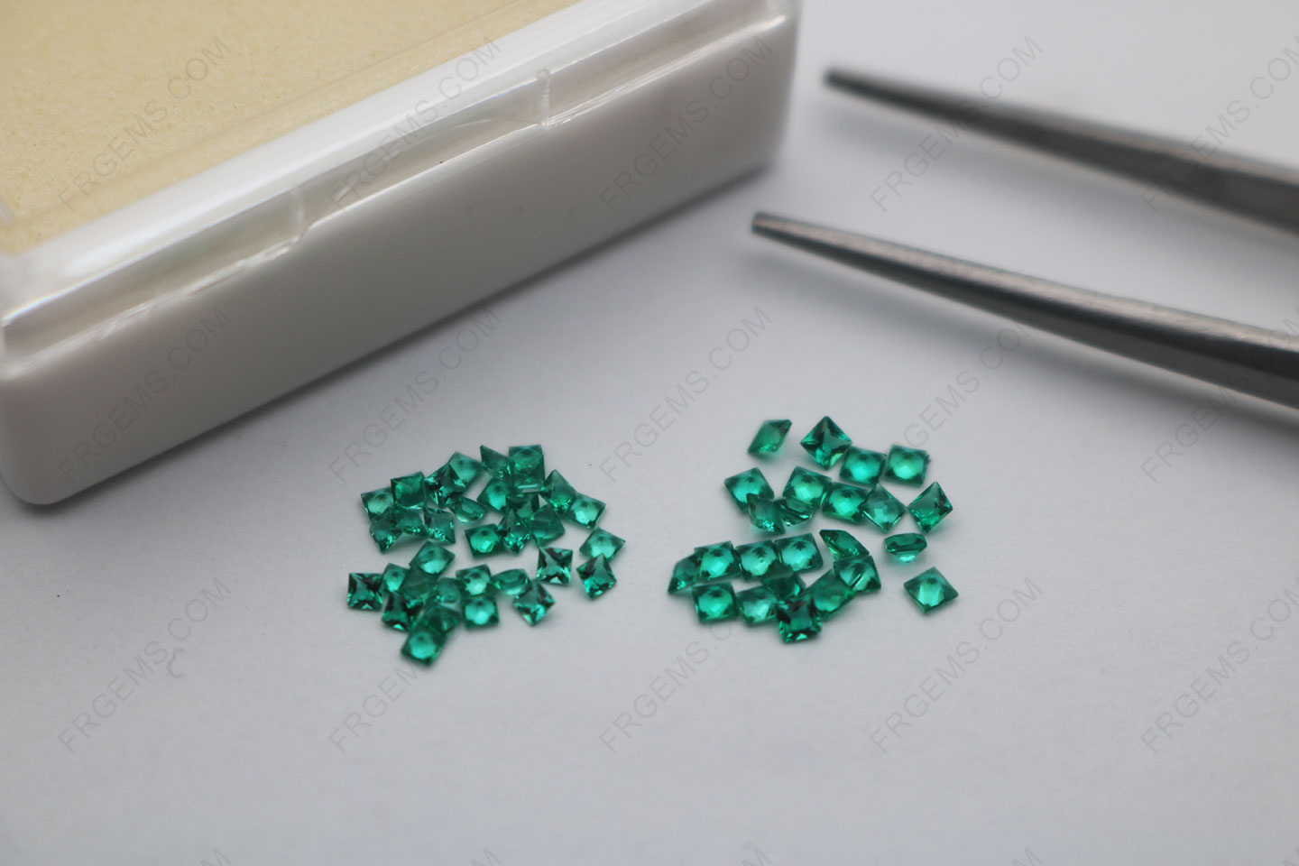 Lab Grown Emerald Zambia Green color Square Princess Cut 1.5x1.5mm ...